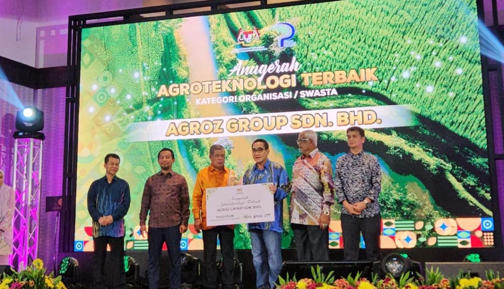 About Us - Agroz Group - leading AgTech company specialising in CEA vertical farming